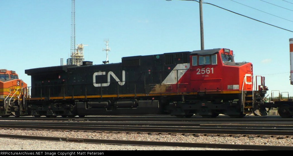 CN 2561